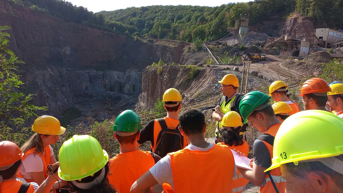 LIVE!! Présentation des parcours de Master - ITI GeoT - Géosciences ...